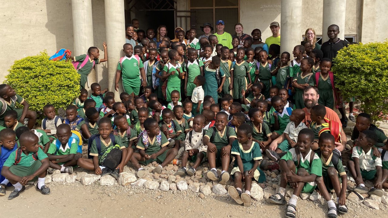 Engineers Without Borders Student Chapter travels to Ghana, surveys land for new school | UW ...